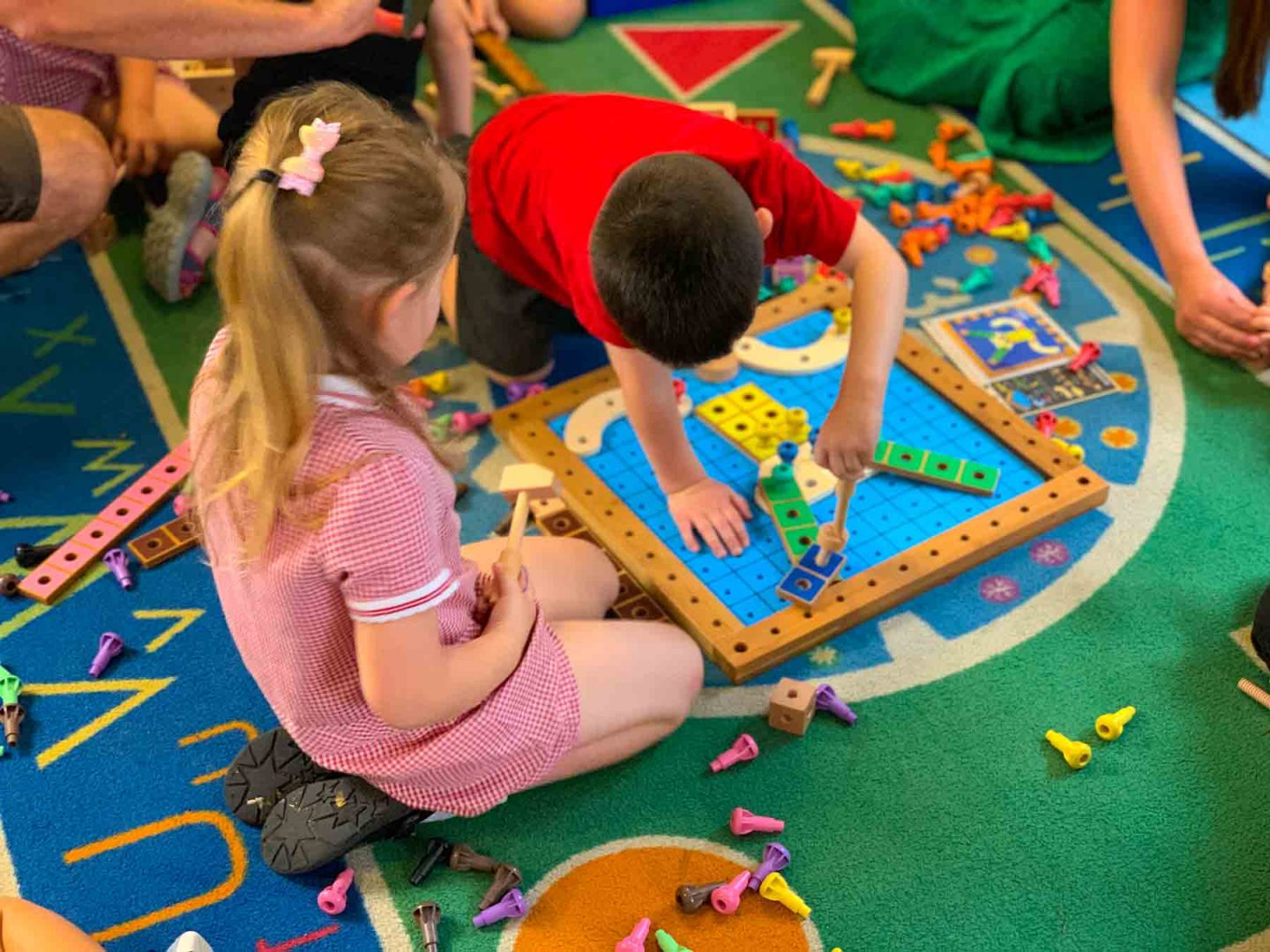 Pegs to Construction Complete Set - Learn Play Nexus